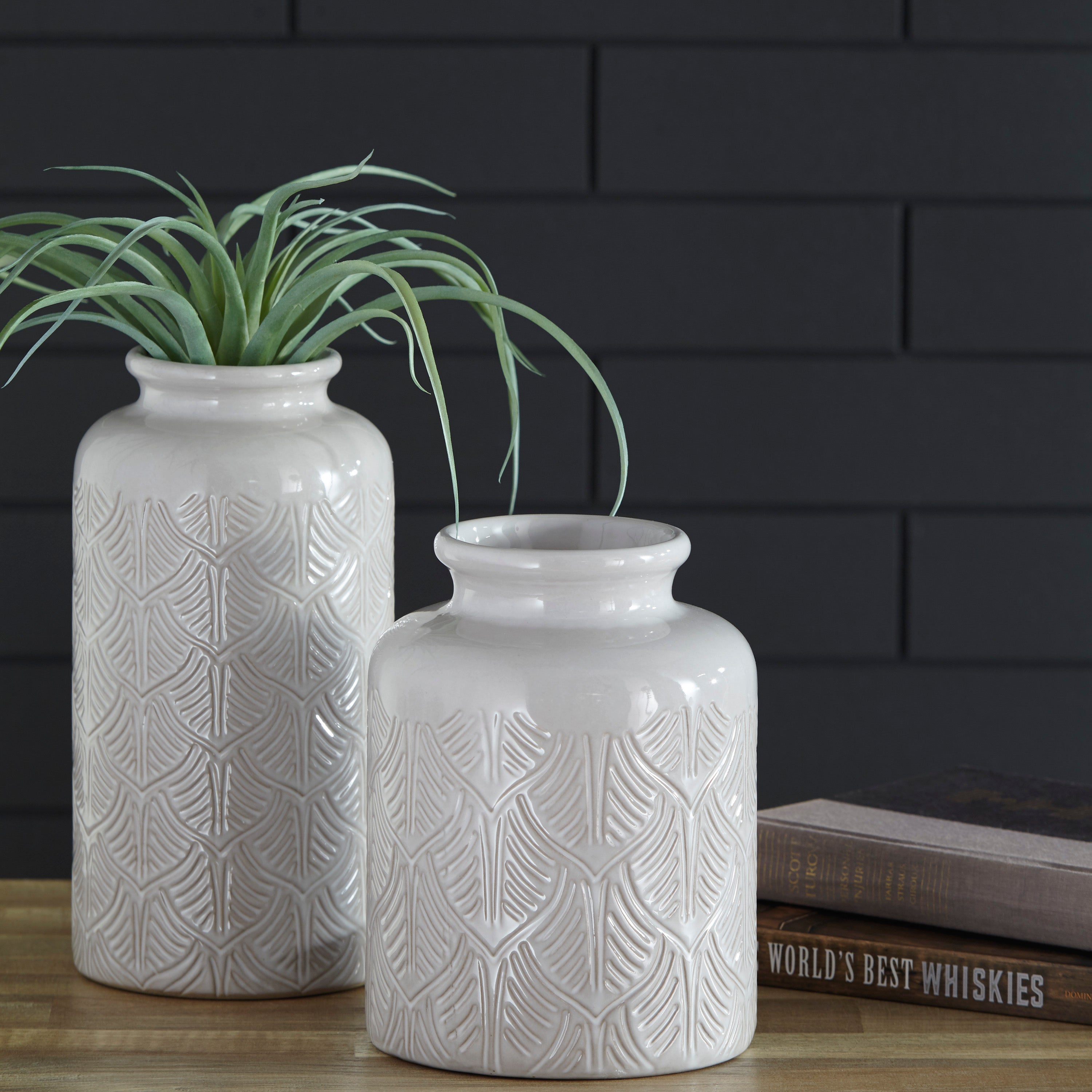 Edwinna Vase Set (2pc) – Nice Furniture